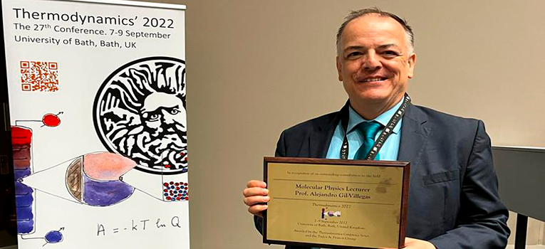 El Dr. Alejandro Gil Villegas, investigador UG, es el primer científico ...