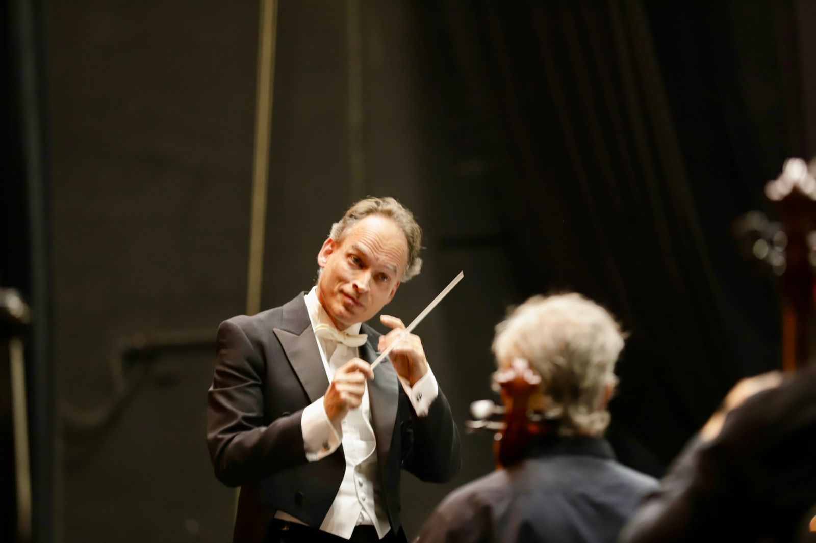 Con Daniel Myssyk en la batuta, OSUG interpreta por primera vez piezas ...