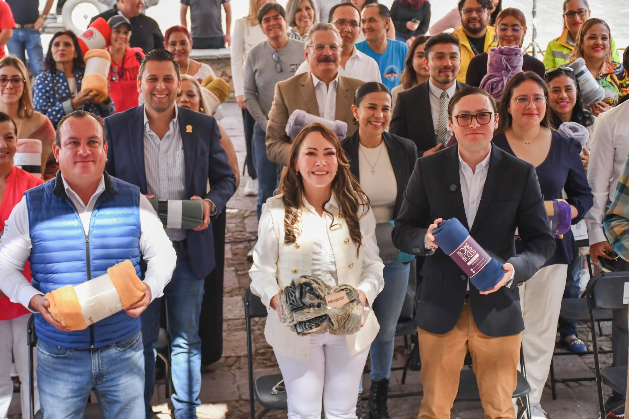 Arranca colecta de cobijas para ayudar a las familias de escasos recursos económicos ...