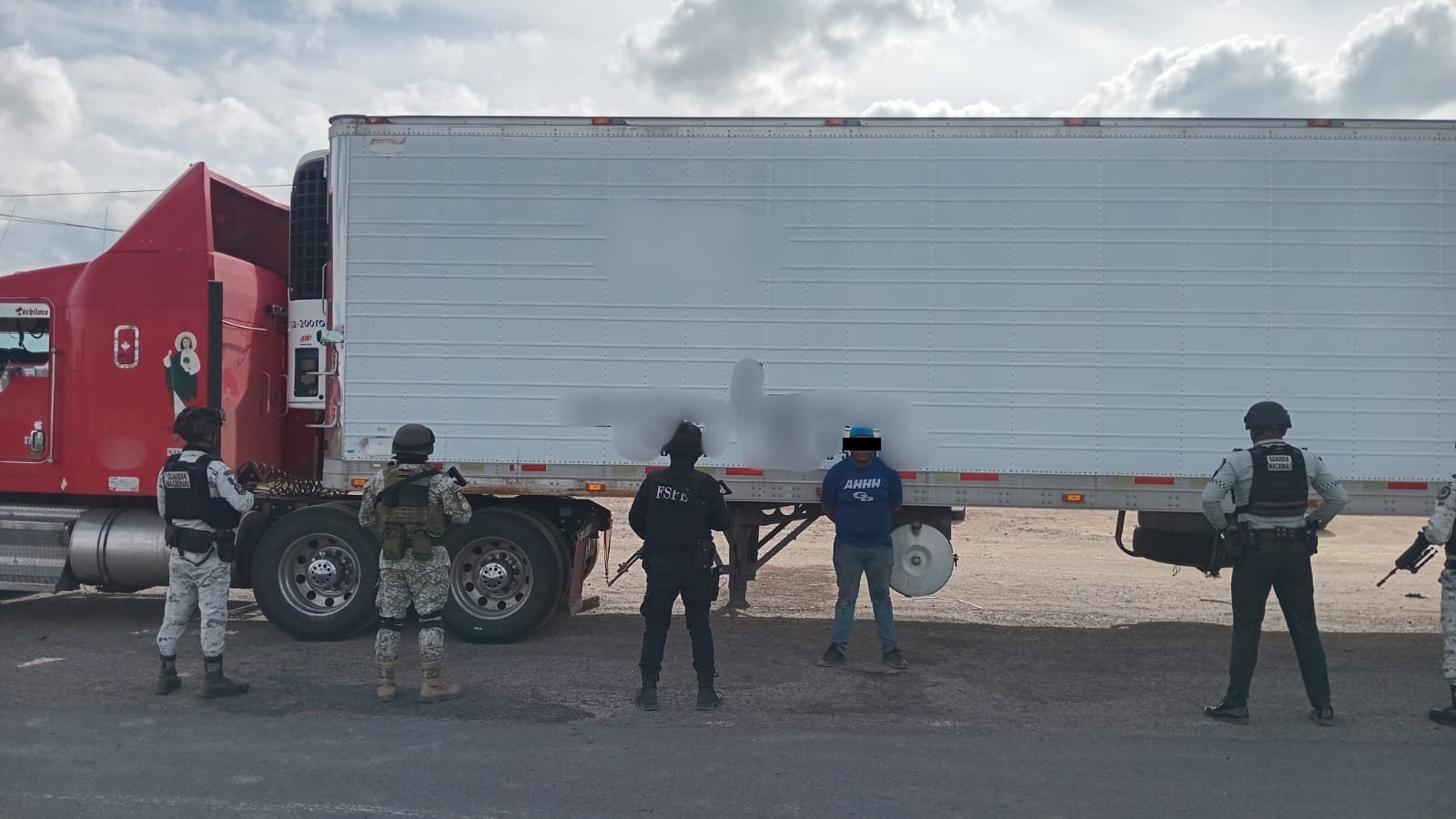 Aseguran carga de 20 toneladas de manzanas valuada en 700 mil pesos en ...