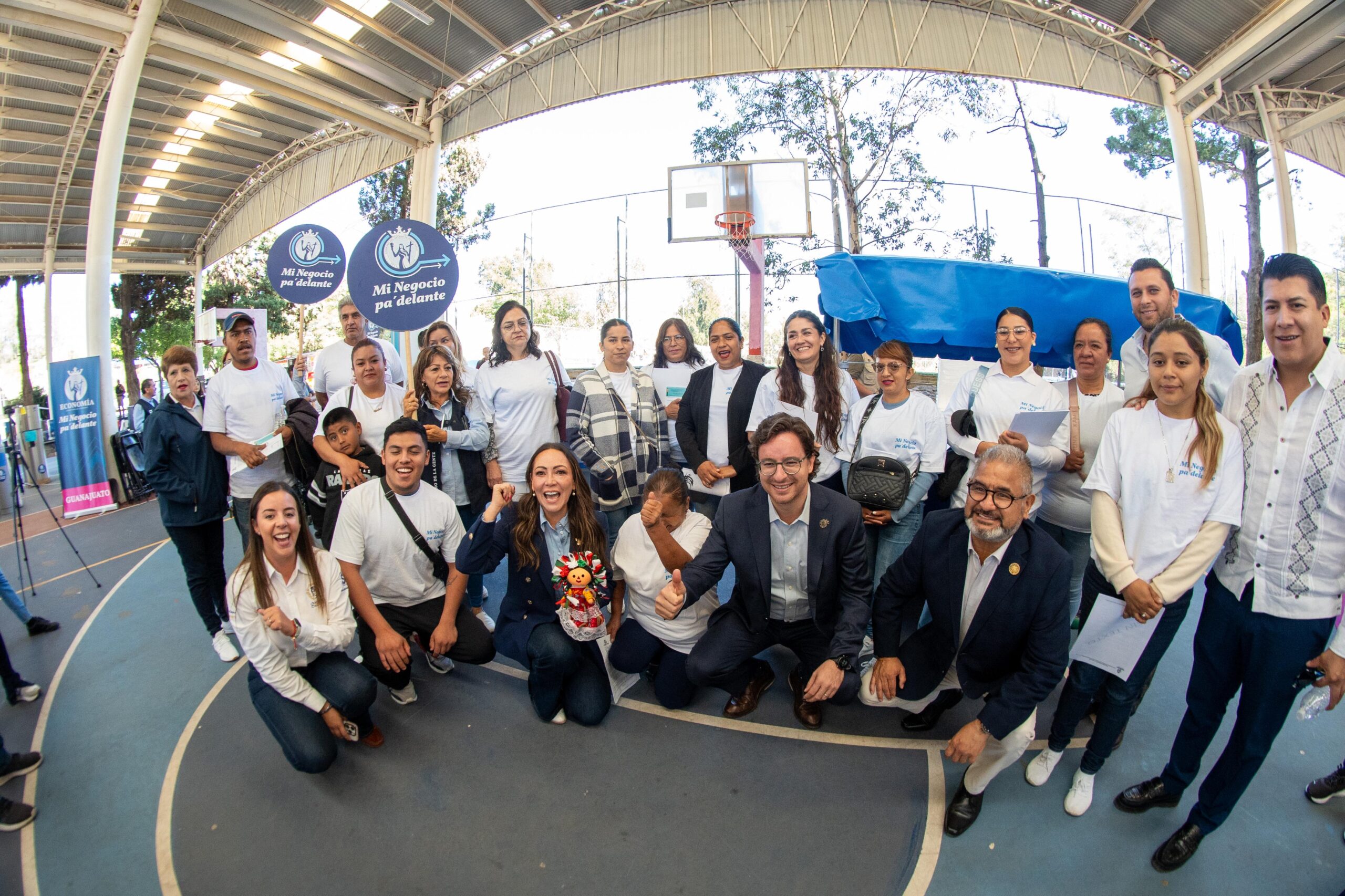 Entregan apoyos para jóvenes emprendedores de Guanajuato, Ocampo y ...